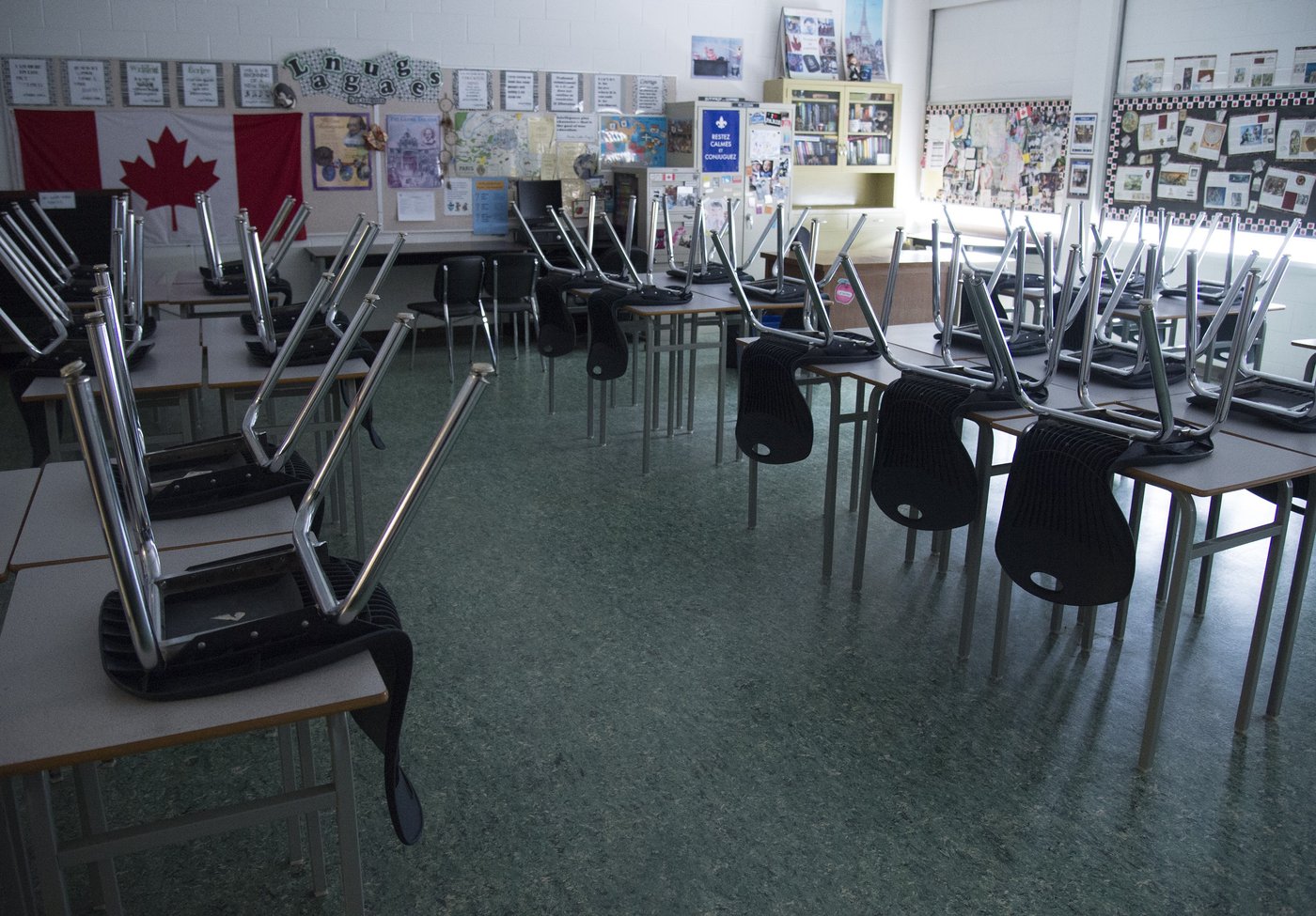 Alberta teacher contract talks resume ahead of school year, possible strike