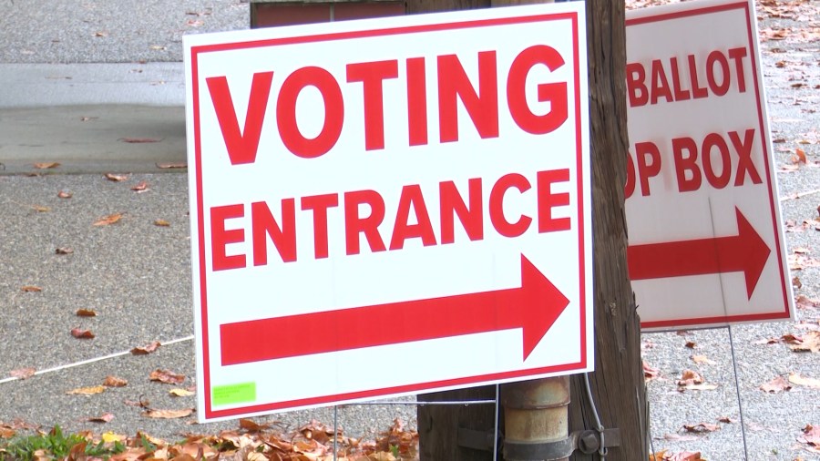 Republican voter registration on the rise in RI as Democratic number slides