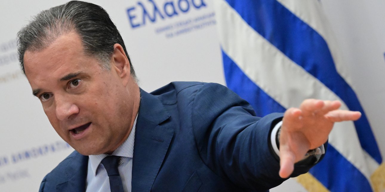Γεωργιάδης: Ο κόσμος να μην δίνει φακελάκι, να κάνει καταγγελία