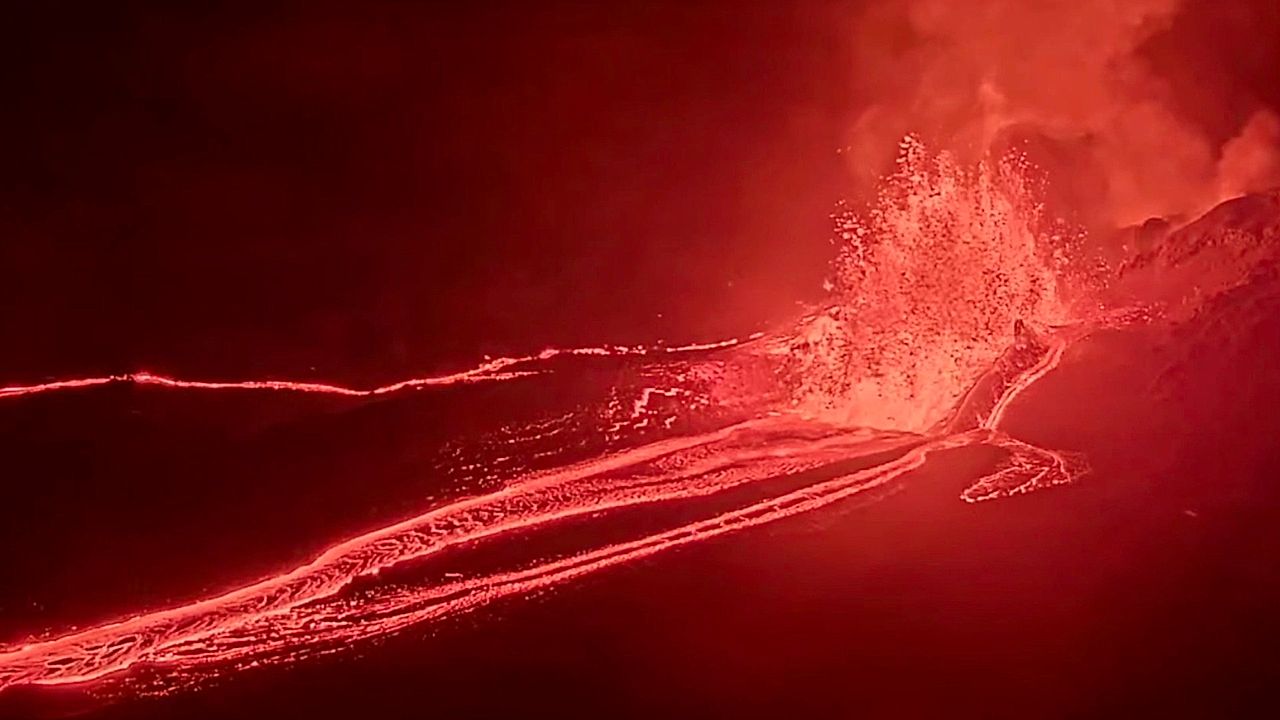 Kilauea volcano erupts, lava shoots 100 feet into the sky