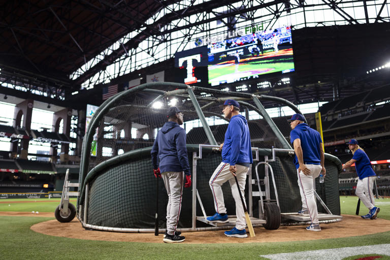 MLB's Oldest Manager Underwent Major Health Procedure, Quit Smoking