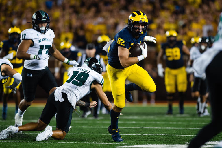 Michigan fullback Max Bredeson out in space? New OC says it’s in the cards