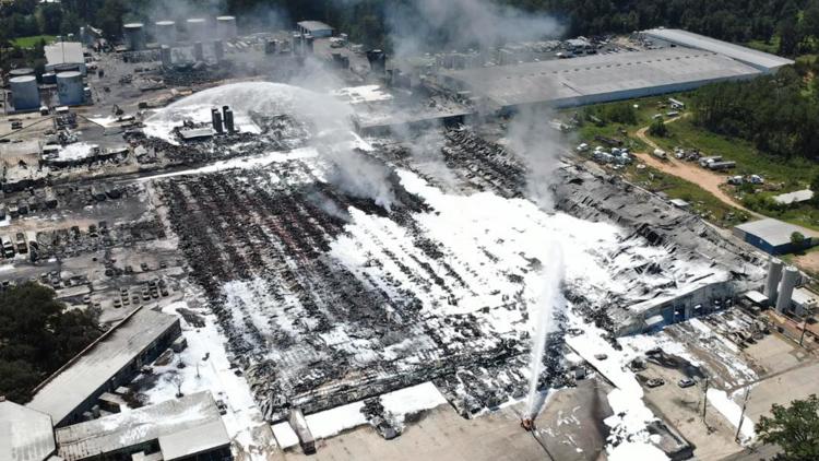 Roseland residents demand answers after Smitty’s Supply explosion