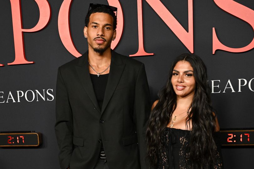 Love Island star claims Netflix won't let her discuss relationship on ...