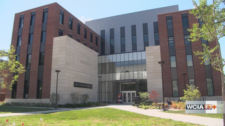 New University of Illinois building opens after two years of construction