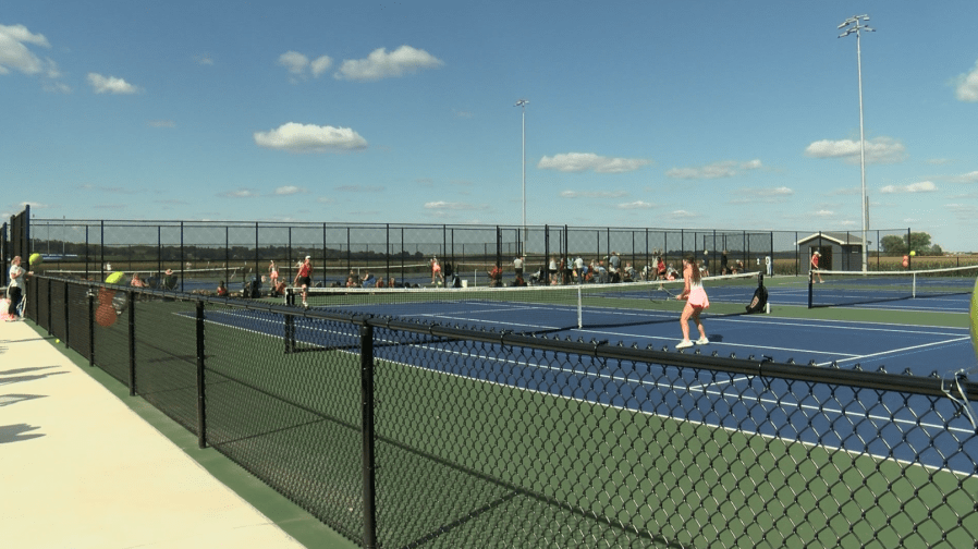 Sergeant Bluff-Luton cuts ribbon on new sports complex