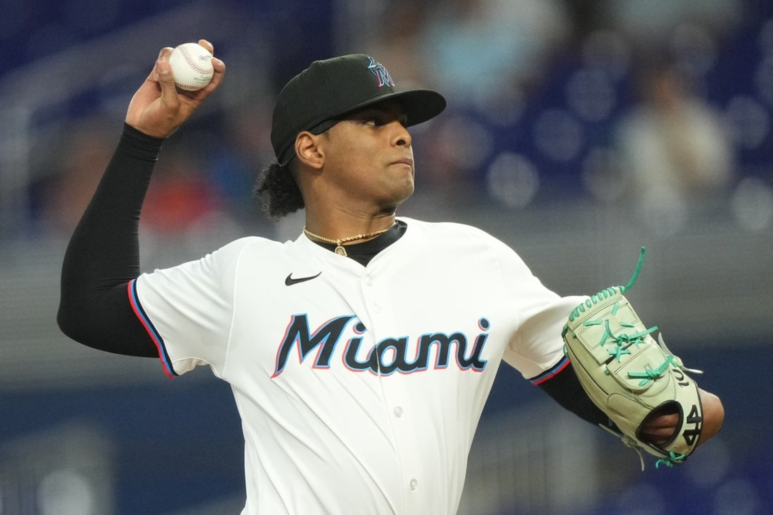 Edward Cabrera strikes out 10 as Marlins edge Braves