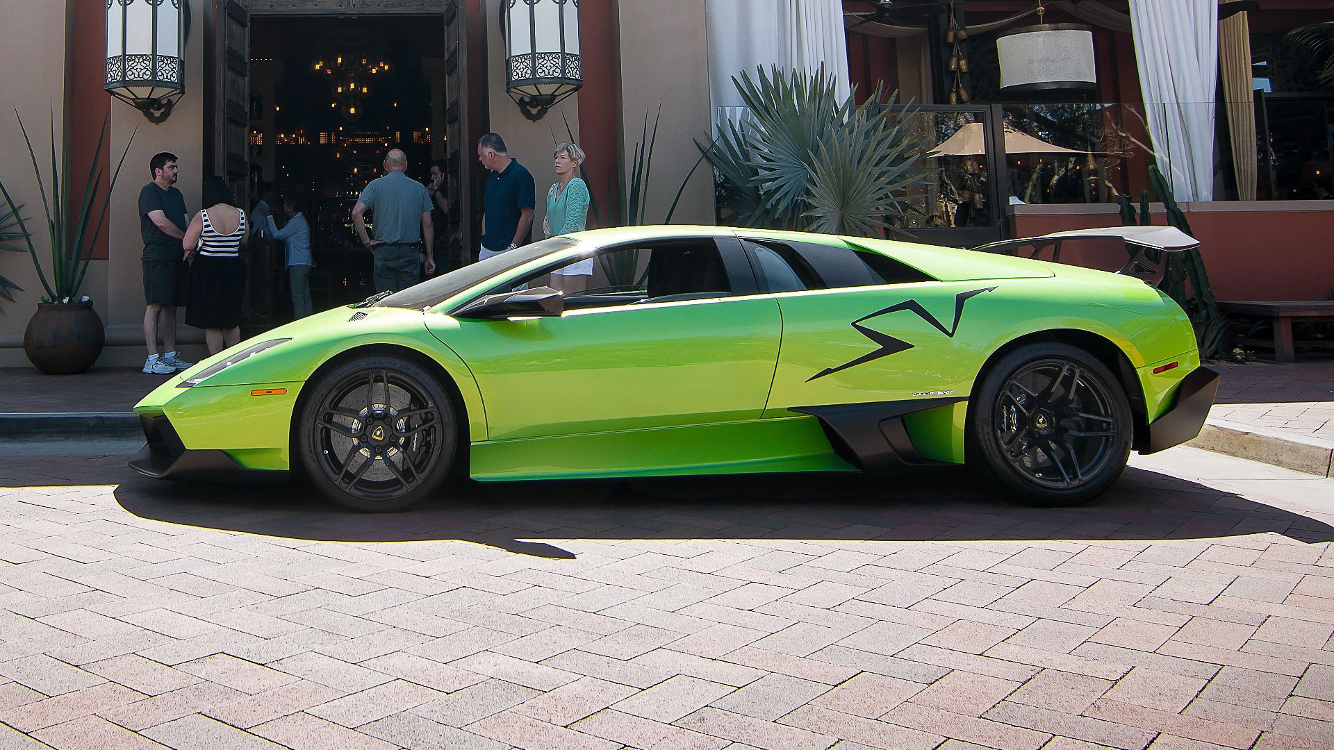 Showy Paint Jobs: 20 Unique Car Colors That Always Stand Out
