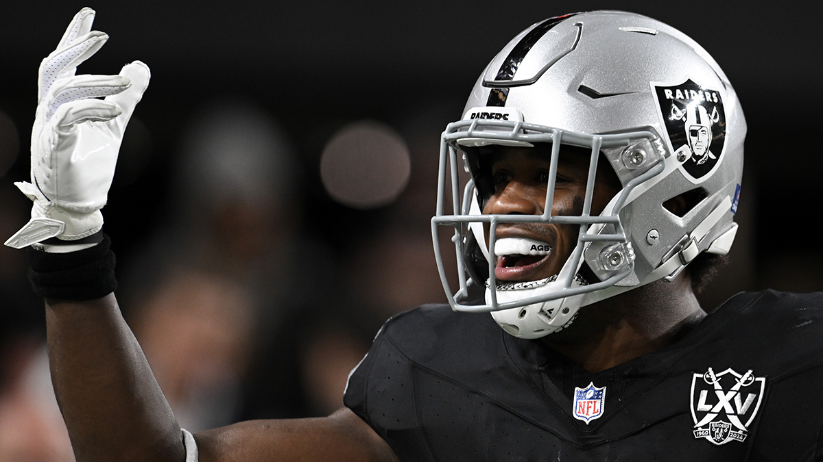 Former First-Round Pick WR & Pro Bowler Among 18 Raiders Roster Cuts