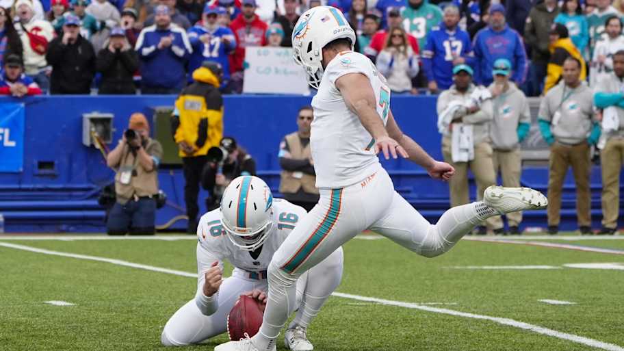 Dolphins Kicker Jason Sanders Expected to Miss Multiple Weeks Due to Injury