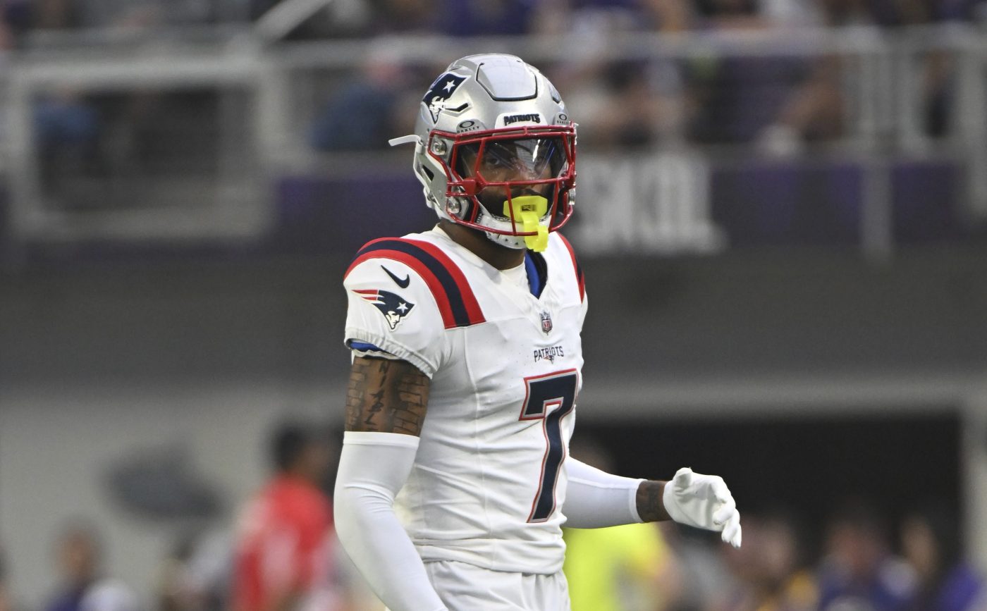 Patriots’ Carlton Davis details ‘disbelief’ of being traded by Buccaneers