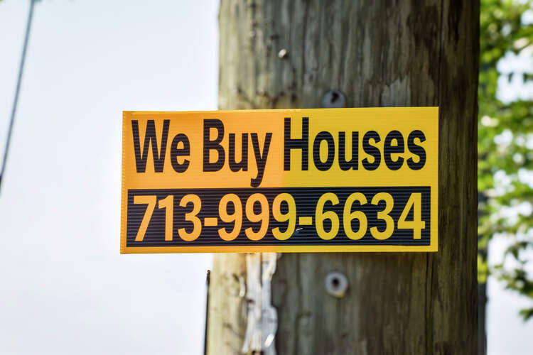 New Texas law hits illegal sign posters with big fines