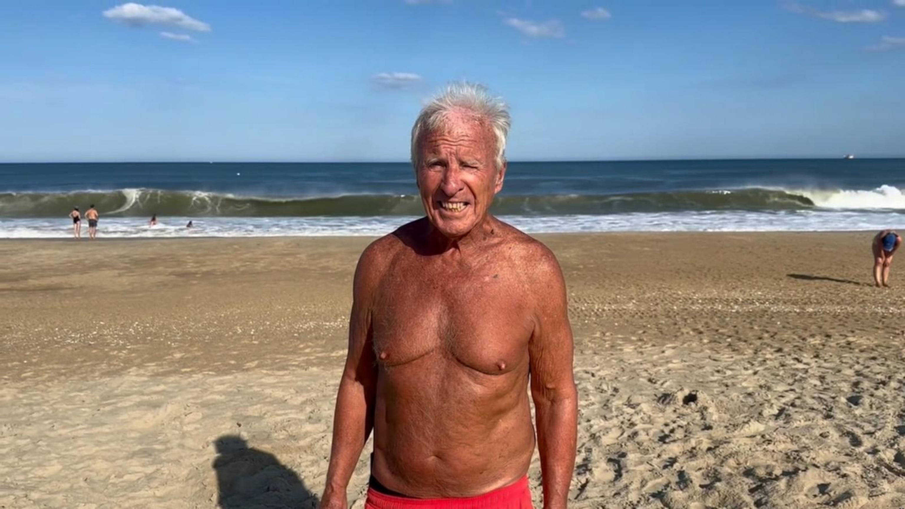 David Muir shares story of New Jersey lifeguard who set Guinness World ...