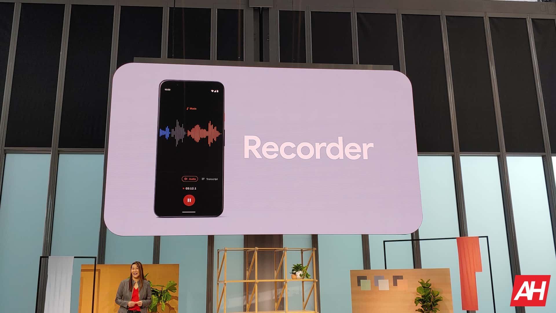 Google Brings Material 3 Expressive to Pixel Recorder App