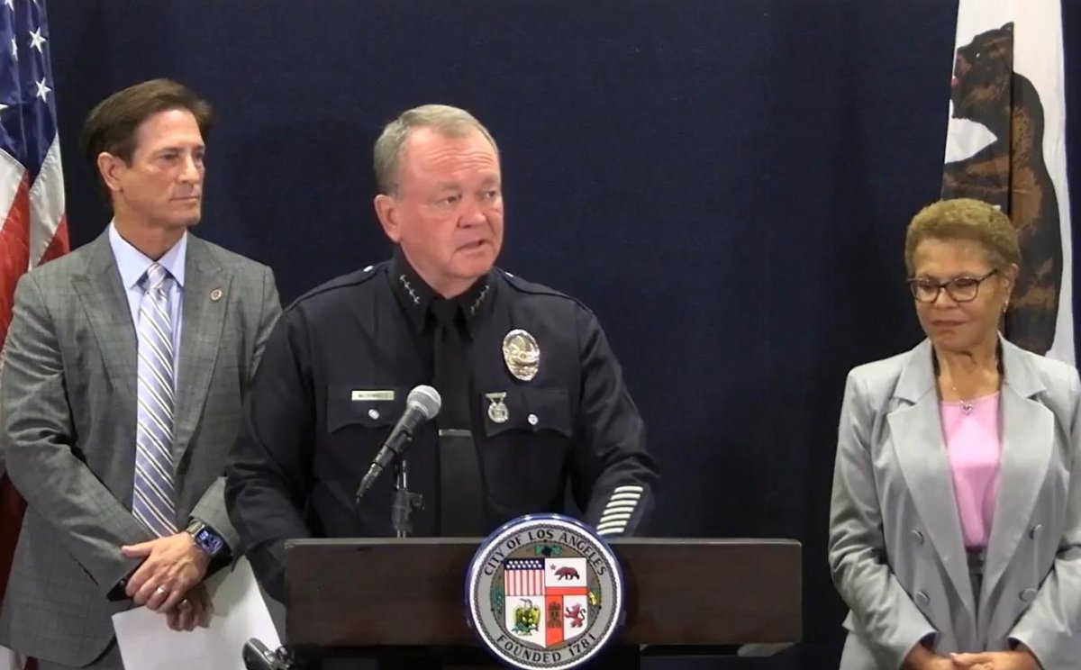 LAPD says gang linked to break-ins at nearly 100 businesses, homes
