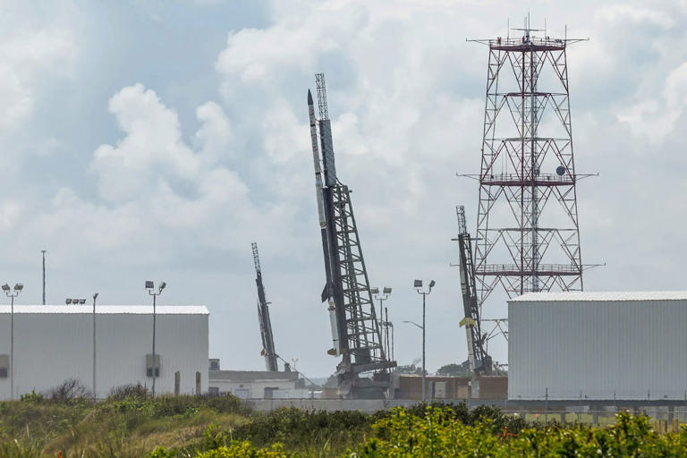 Three NASA research rockets could paint the sky with colorful vapor ...