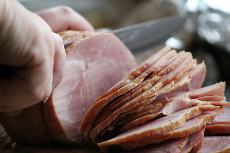 5 Lunch Meats Made With Dangerous Ingredients