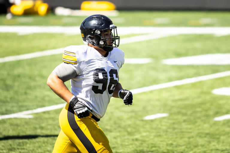 Three biggest surprises from Week 1 Iowa Hawkeye football depth chart