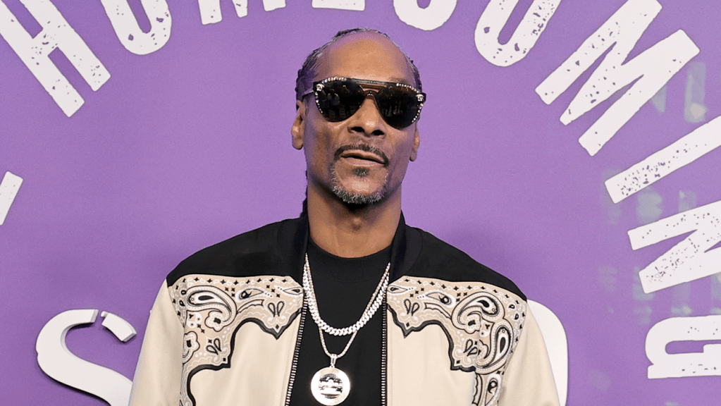 Netflix taps Snoop Dogg for Christmas Day NFL halftime show