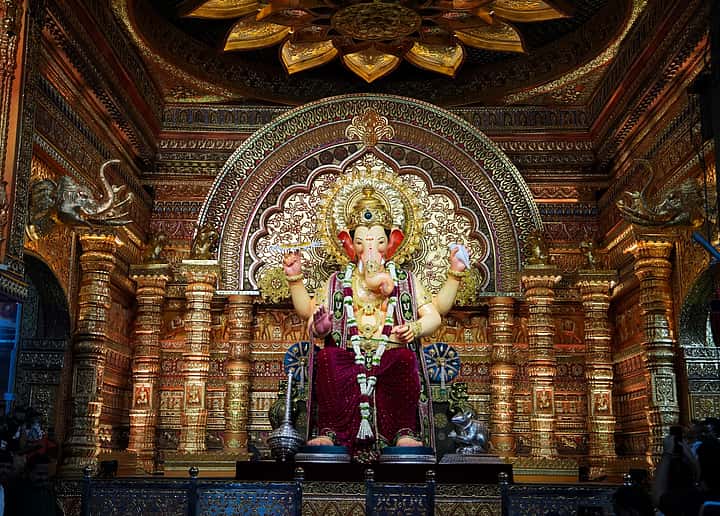 Lalbaugcha Raja 2025: Darshan Dates, Timings, How To Reach And Live ...