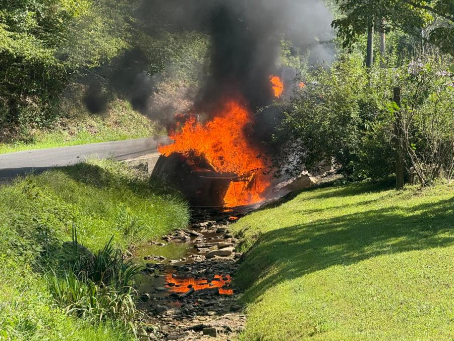 Two heroes rescue woman from fiery Boone County crash