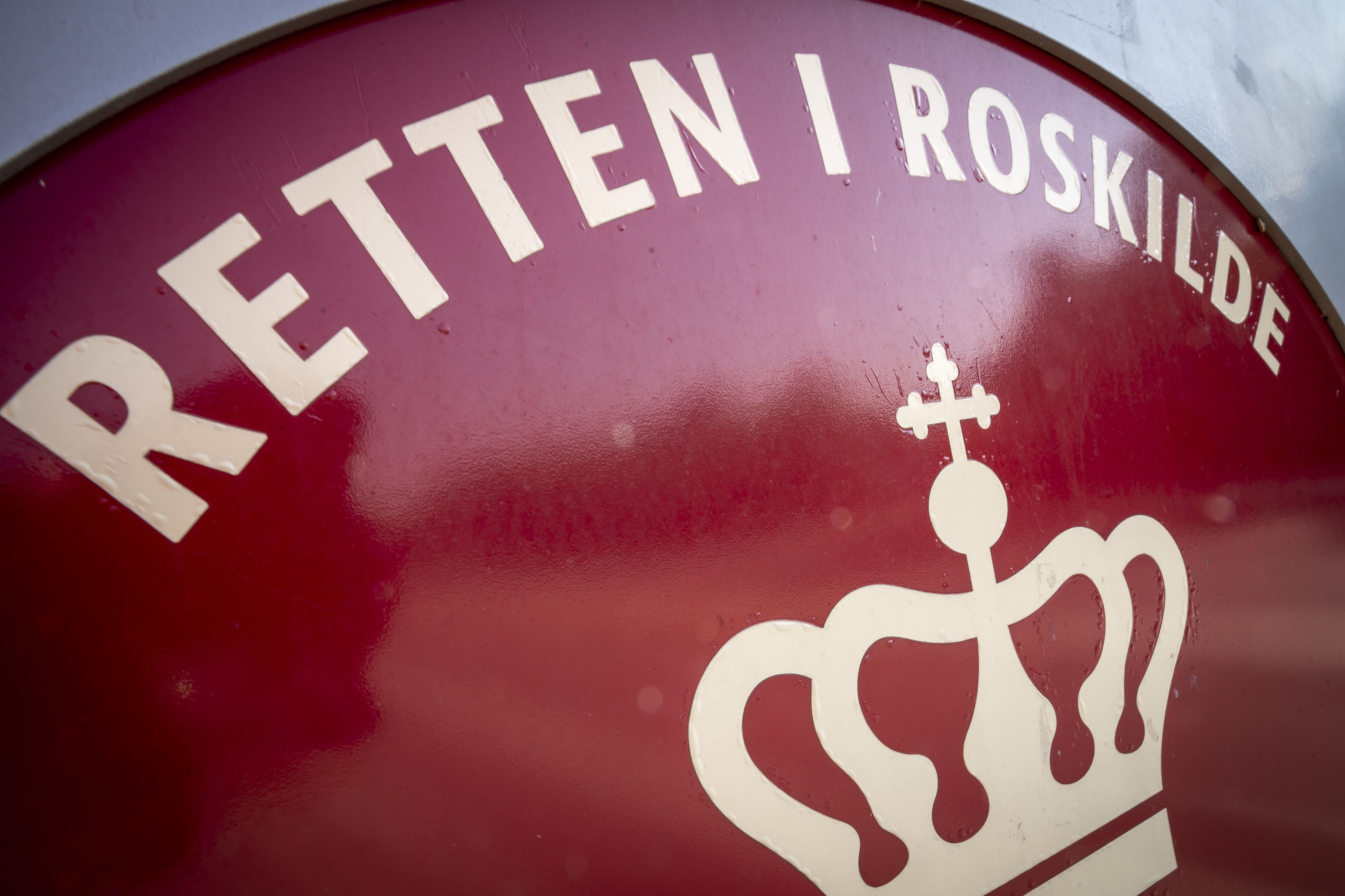 Politi og ældre kvinde lokkede svindler i baghold