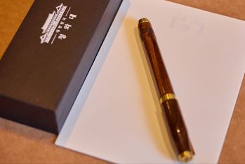 Handcrafted Korean fountain pen becomes impromptu gift to Trump