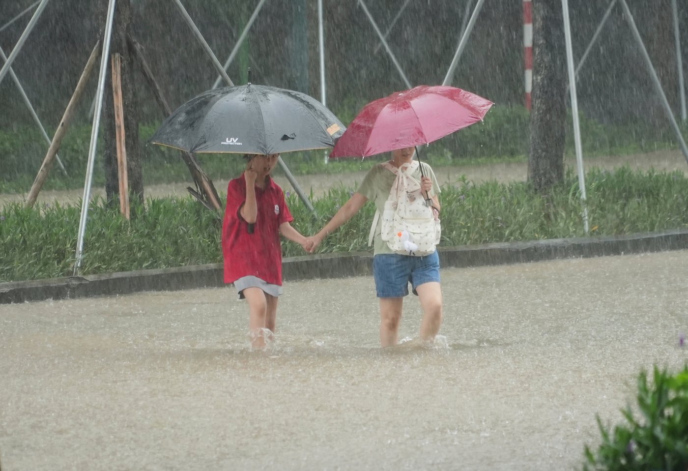 Tropical storm leaves 4 dead in Vietnam and brings heavy rain to the region