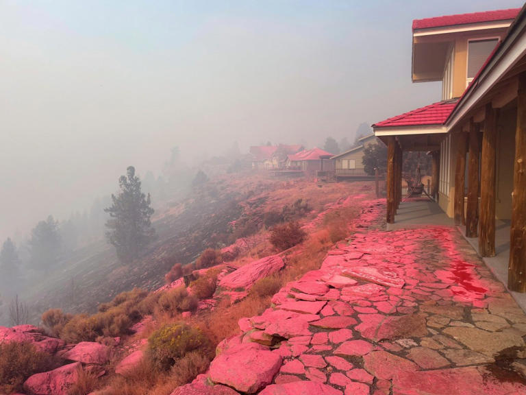 Oregon wildfire threatens thousands of homes as officials issue ominous ...