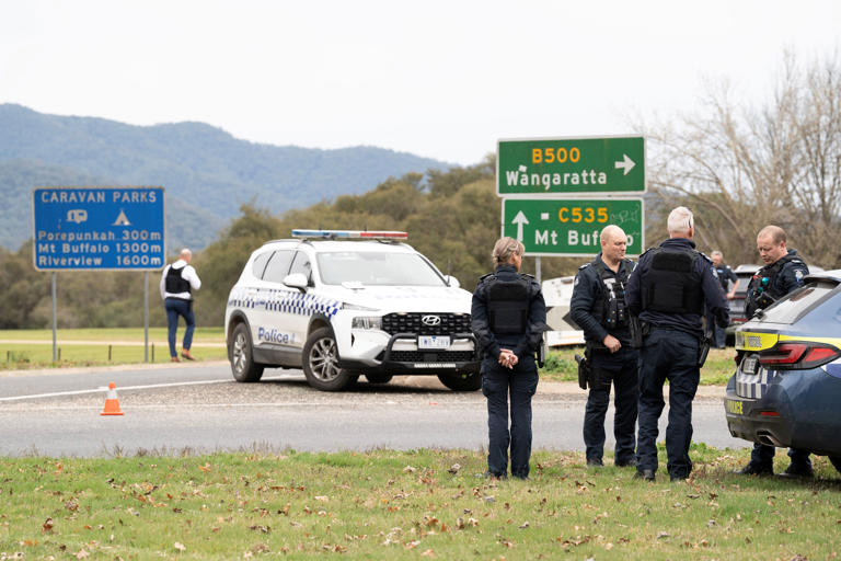 Australia police shooting latest: Gunman identified as ‘sovereign ...