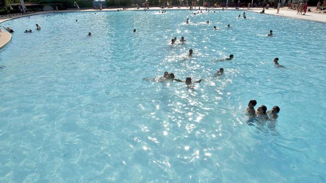 Es oficial: estas son las normas de uso de las piscinas comunitarias ...