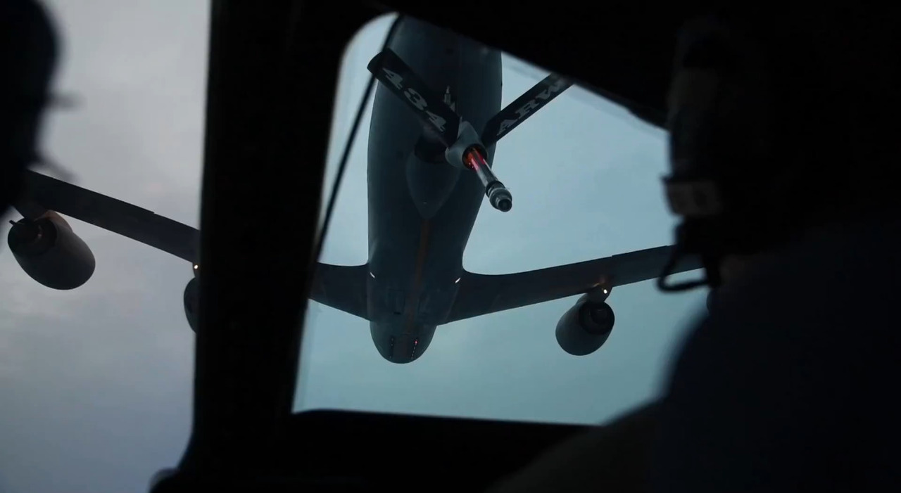 WC-135 Constant Phoenix: il nuclear sniffer americano sorvola il Mar ...
