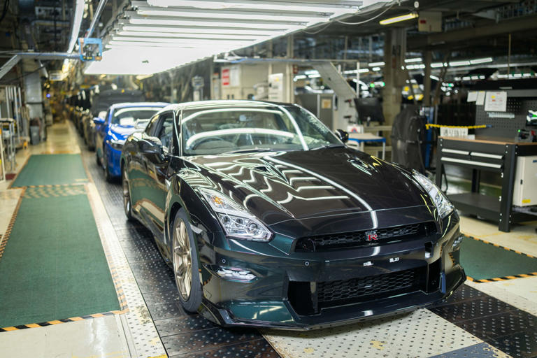 Sayonara Godzilla: Final R35 Nissan GT-R rolls off the line