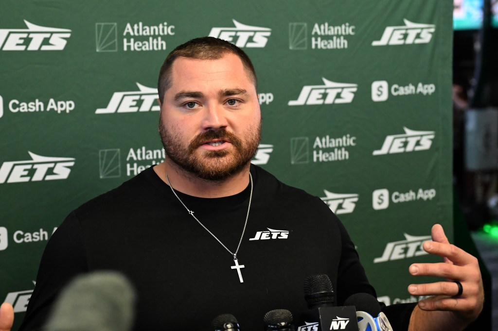 Harrison Phillips can already sense Jets’ arrow is ‘pointing up’ after ...