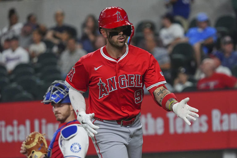 Angels get 1st-pitch HR in a 4-0 win over Rangers and deGrom with ...