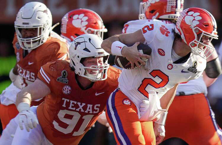 Golden and Bohls tackle Longhorns-Ohio State, college football