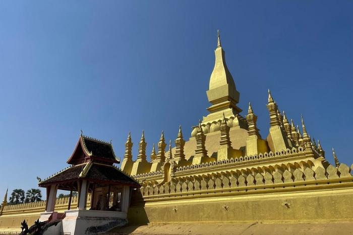 Pha That Luang, Stupa Emas Ikonik Laos yang Wajib Dikunjungi Wisatawan