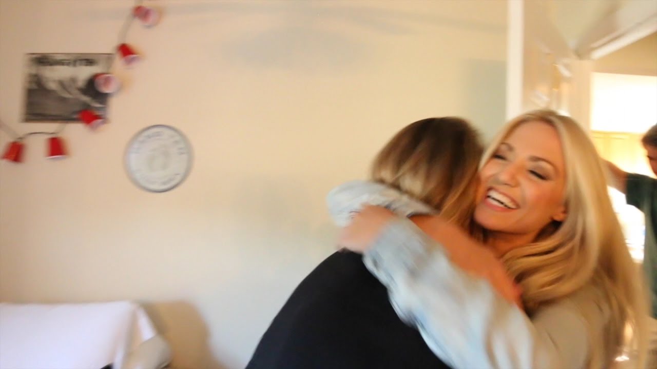 Long-Distance Surprise Leaves Boyfriend Speechless