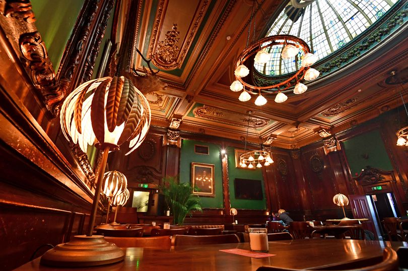 The Liverpool pub that's one of 'the most magnificent place in Britain ...