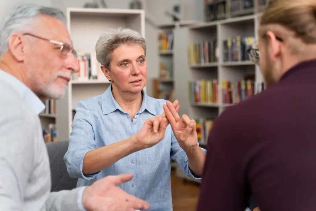 8 “Rude” Habits That Boomers Cannot Stand (But Everyone Else Accepts Now)