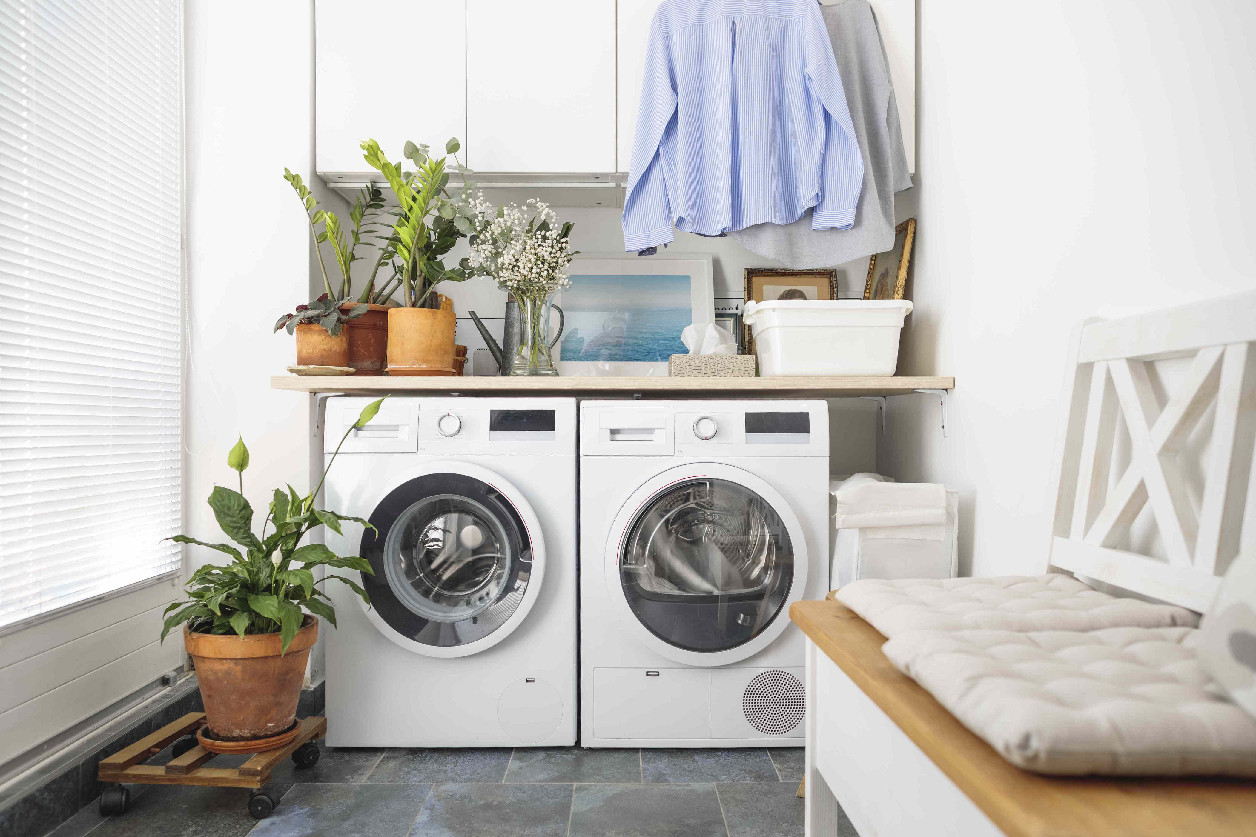This Is The Time-Saving Laundry Schedule Professionals Recommend