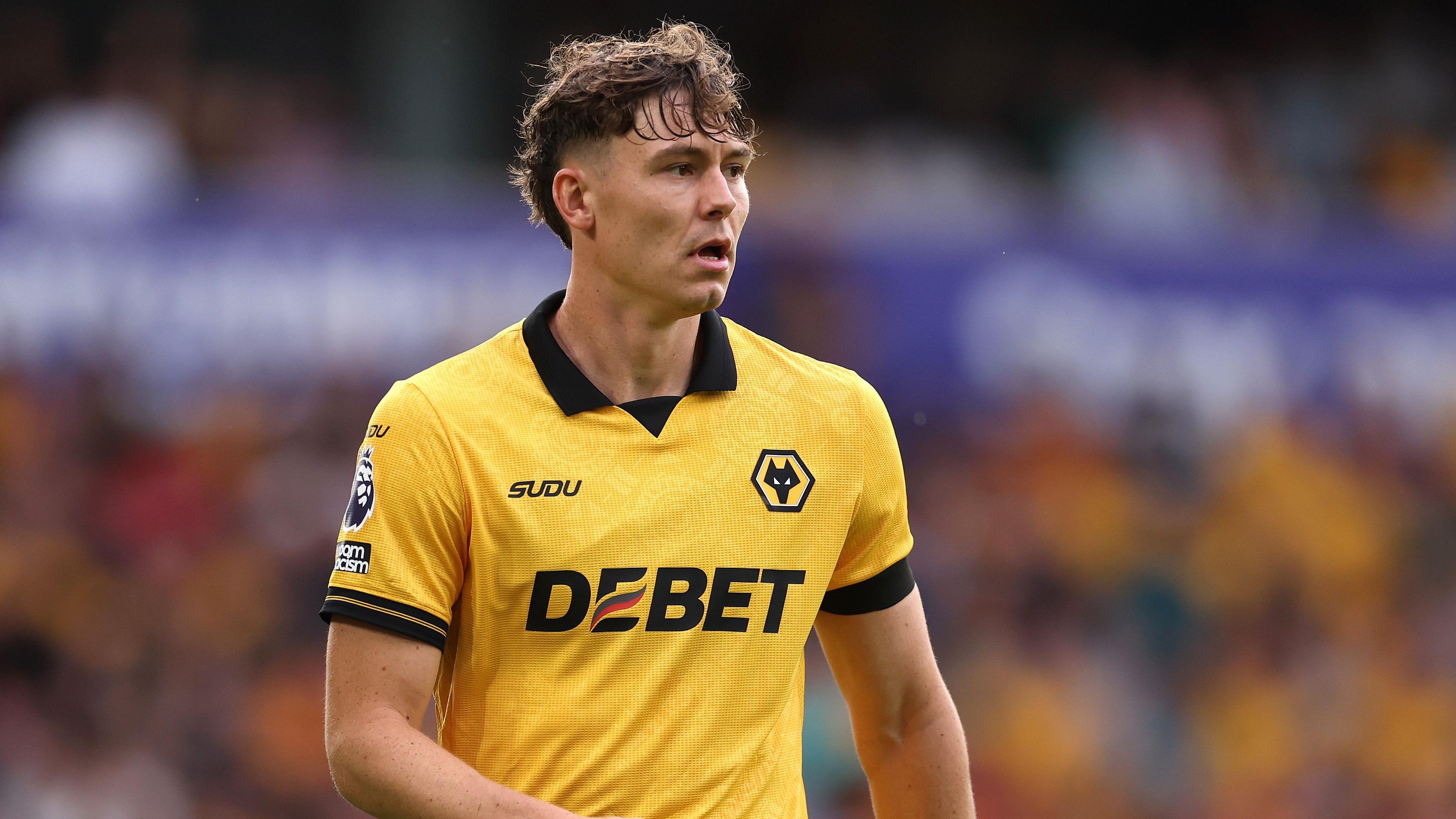 Wolves determined to keep Strand Larsen