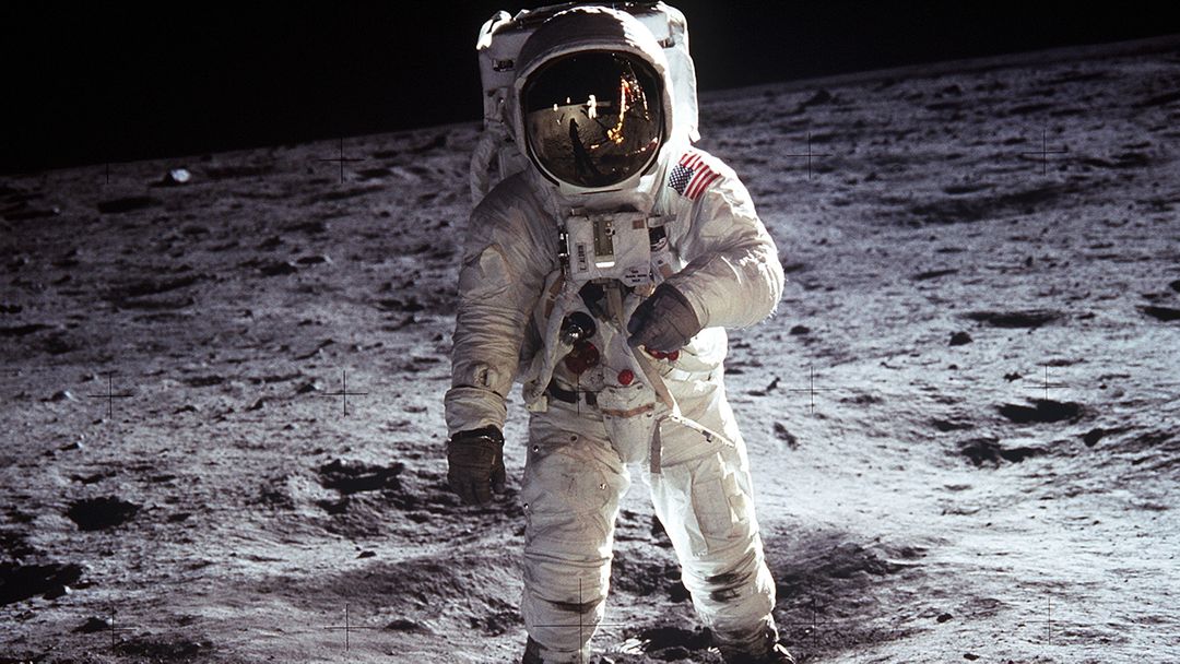 Exploring the possibility of a faked moon landing