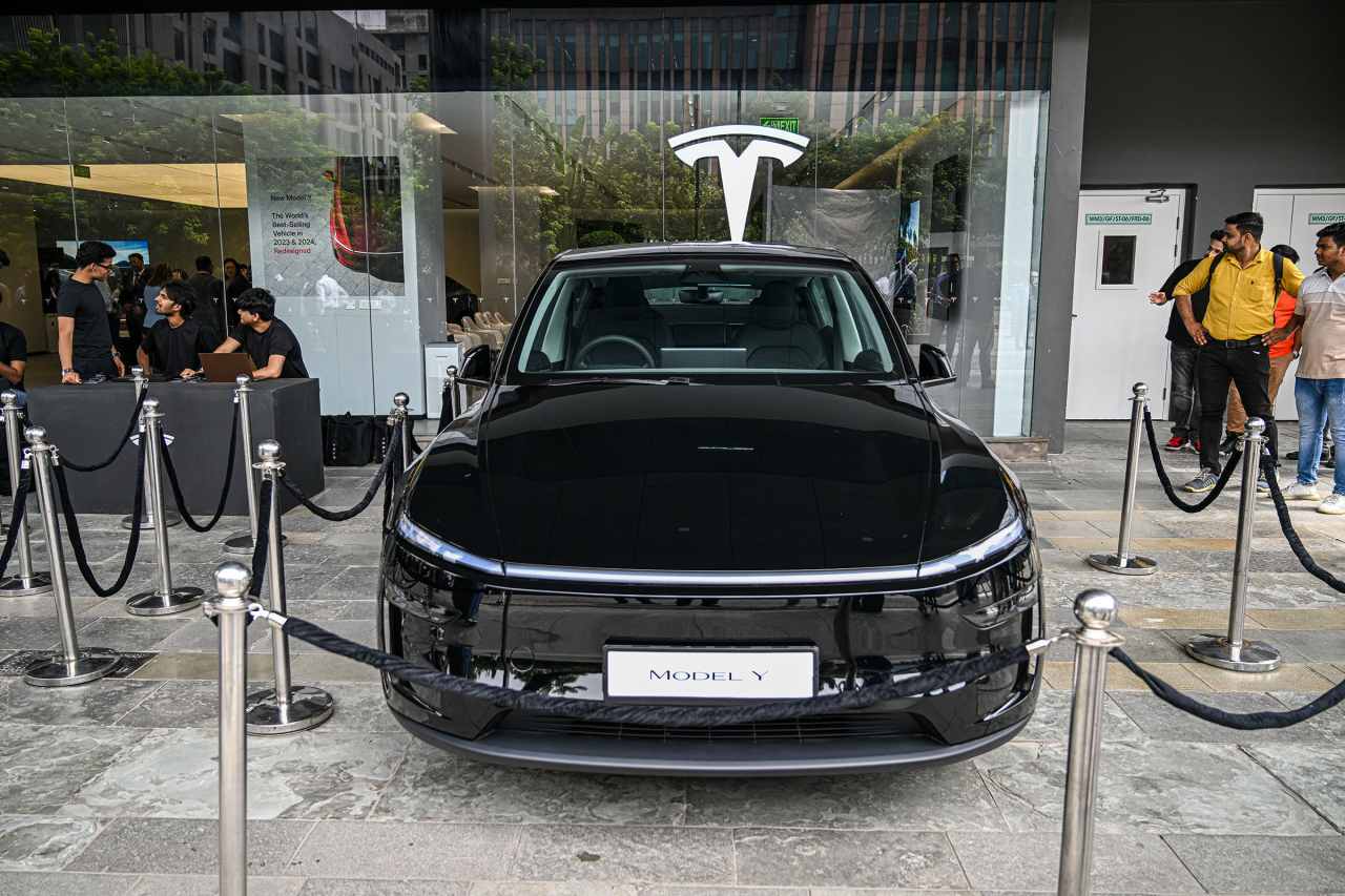 Tesla Stock Falls. What’s Moving the EV Maker’s Shares.
