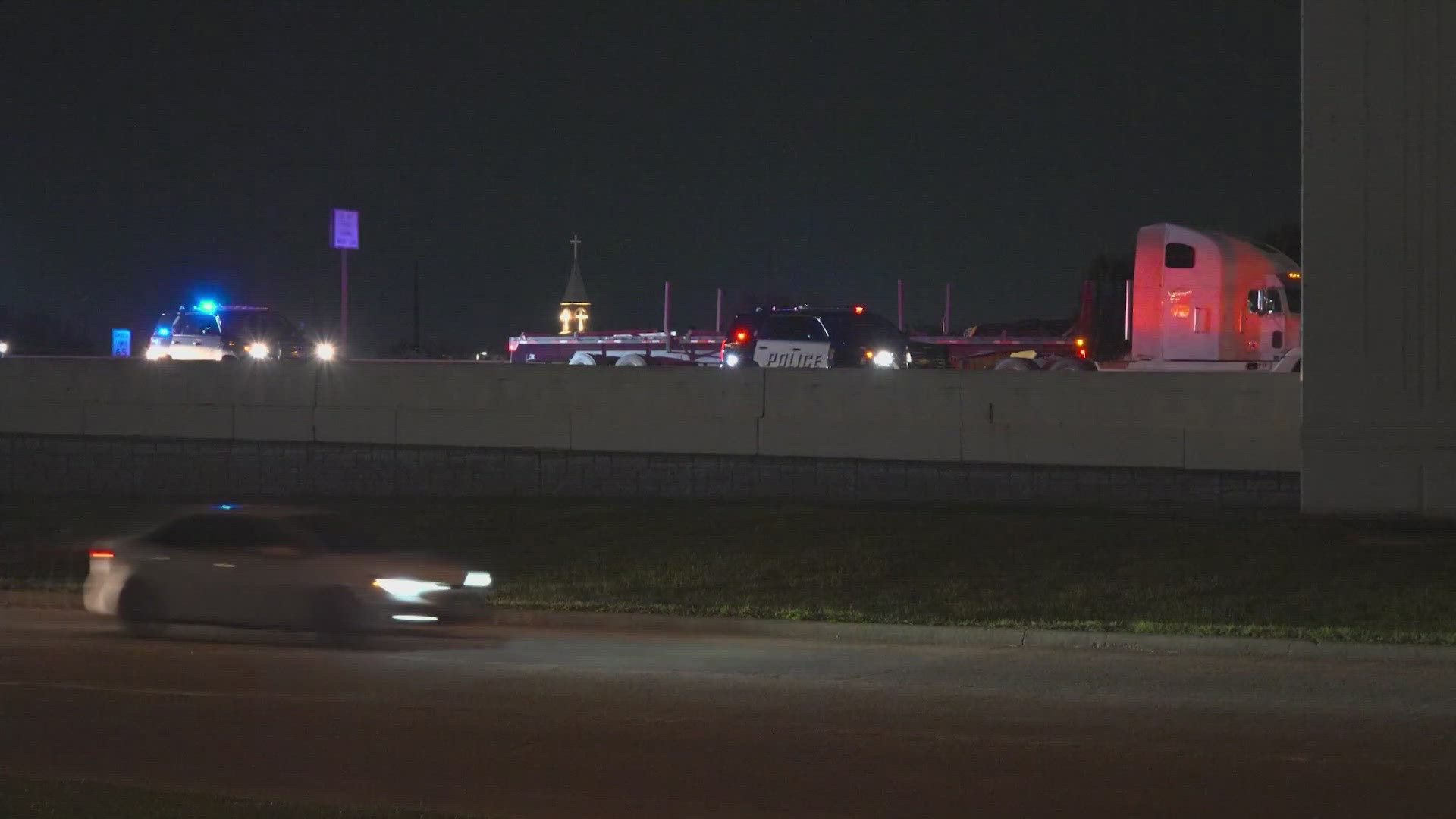Sugar Land police: Passenger killed in Southwest Freeway crash near ...