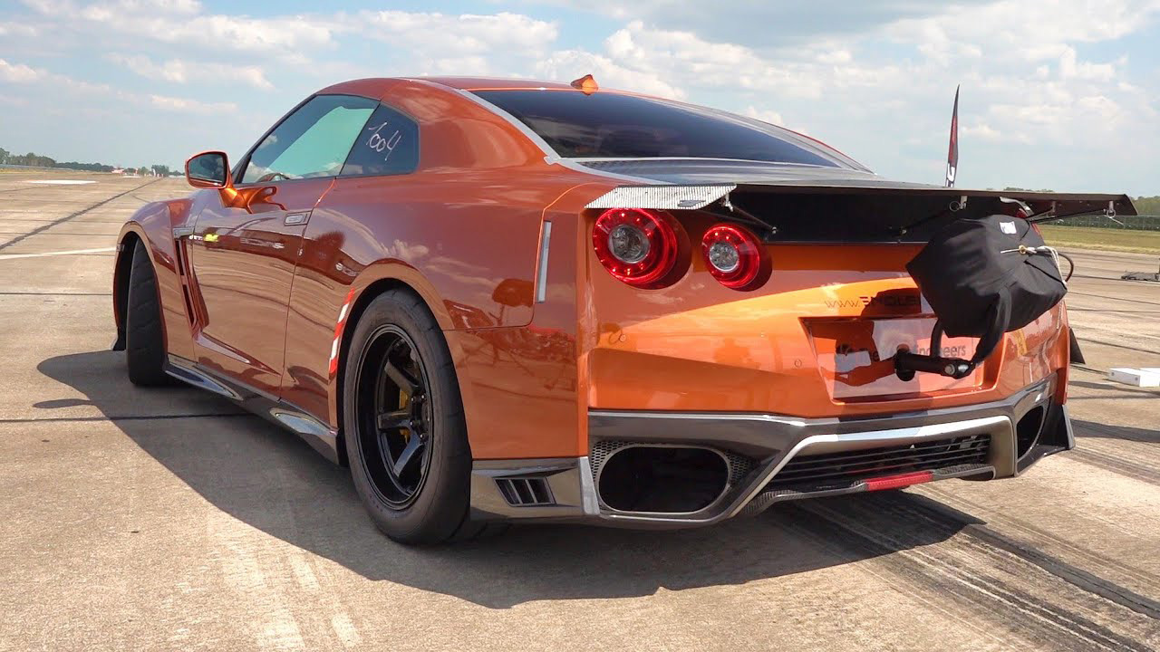 Nissan GT-R R35 met 2000PK TTE – Van 0 tot 329 KM/U op de halve mijl