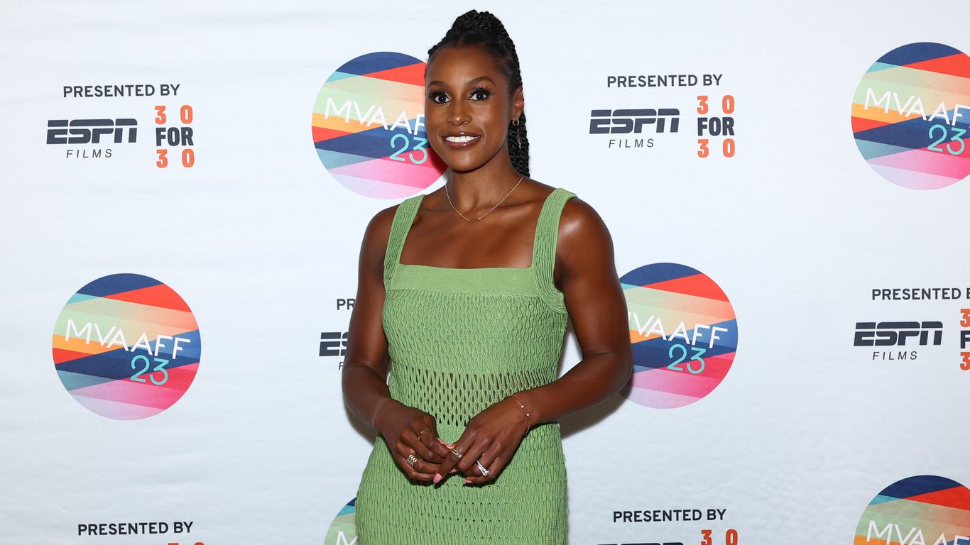 Issa Rae returns with new memoir and U.S. tour