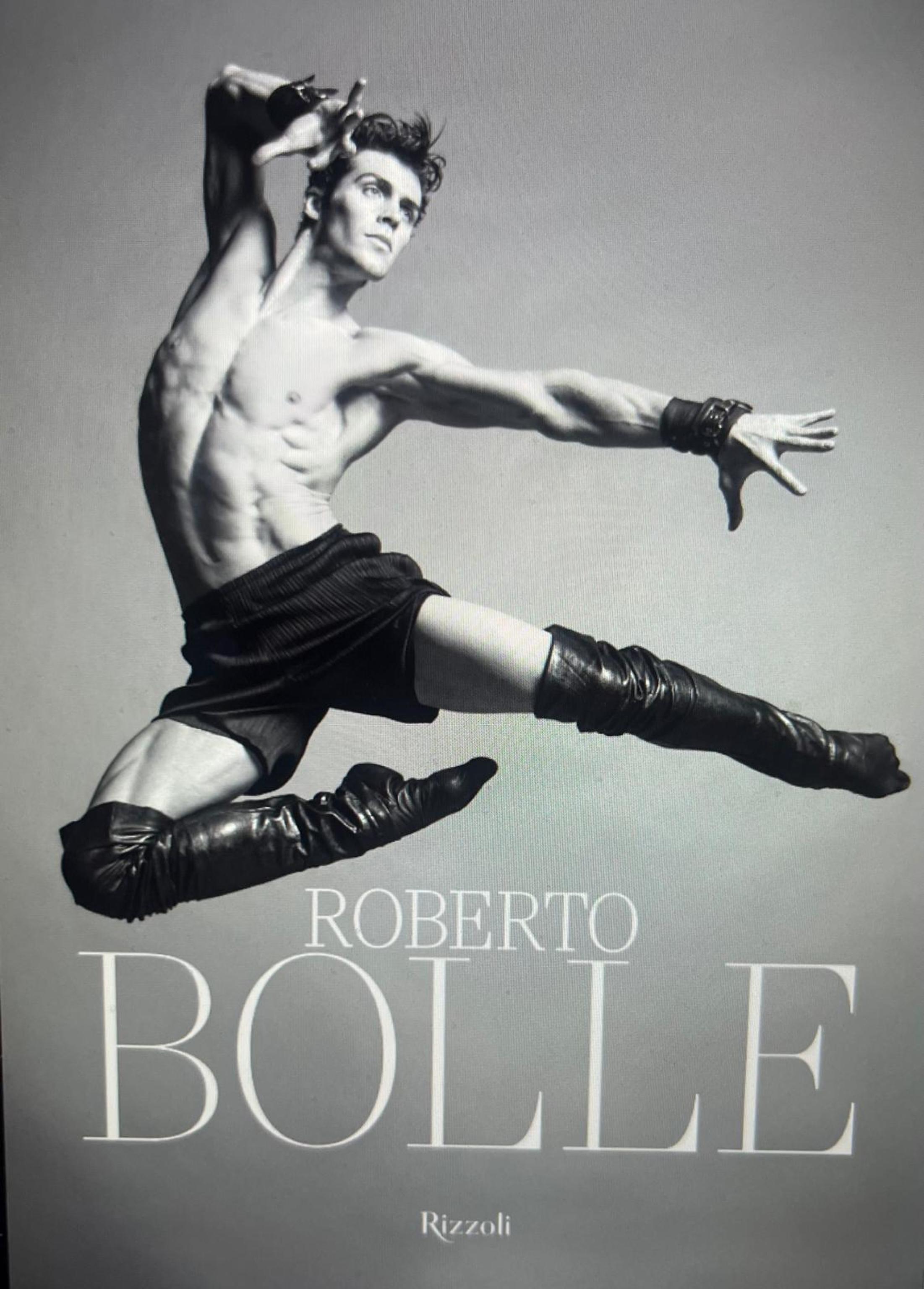 Roberto Bolle si racconta in un libro celebrando i 50 anni