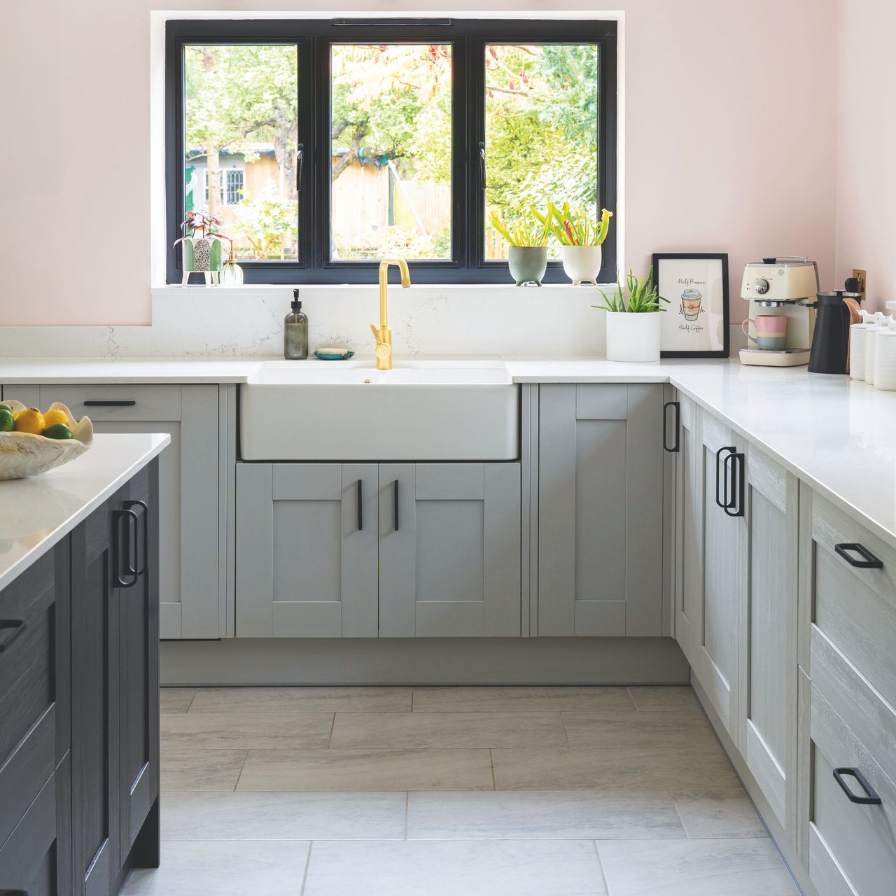 Sorry, mops! This is what you should *actually* be using to clean tiled ...