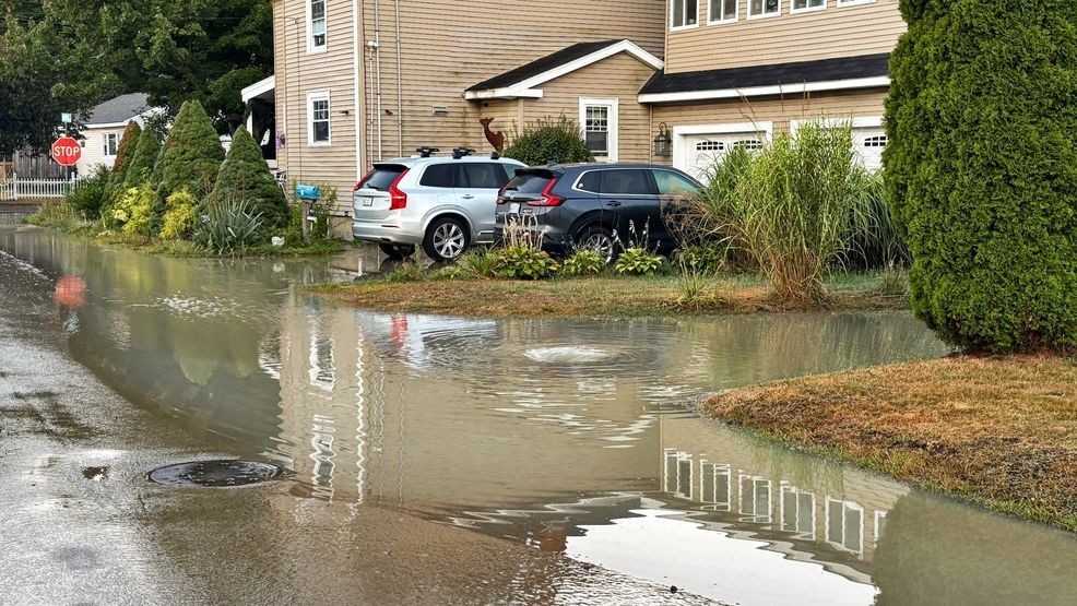Water main break on Broadway disrupts South Portland traffic, lengthy ...